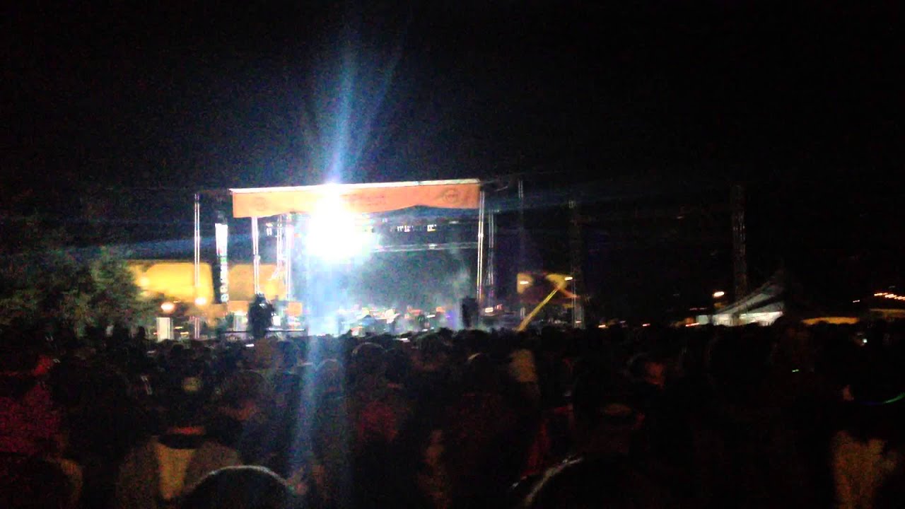 FFF9 - 2014 - Modest Mouse - 001 - YouTube