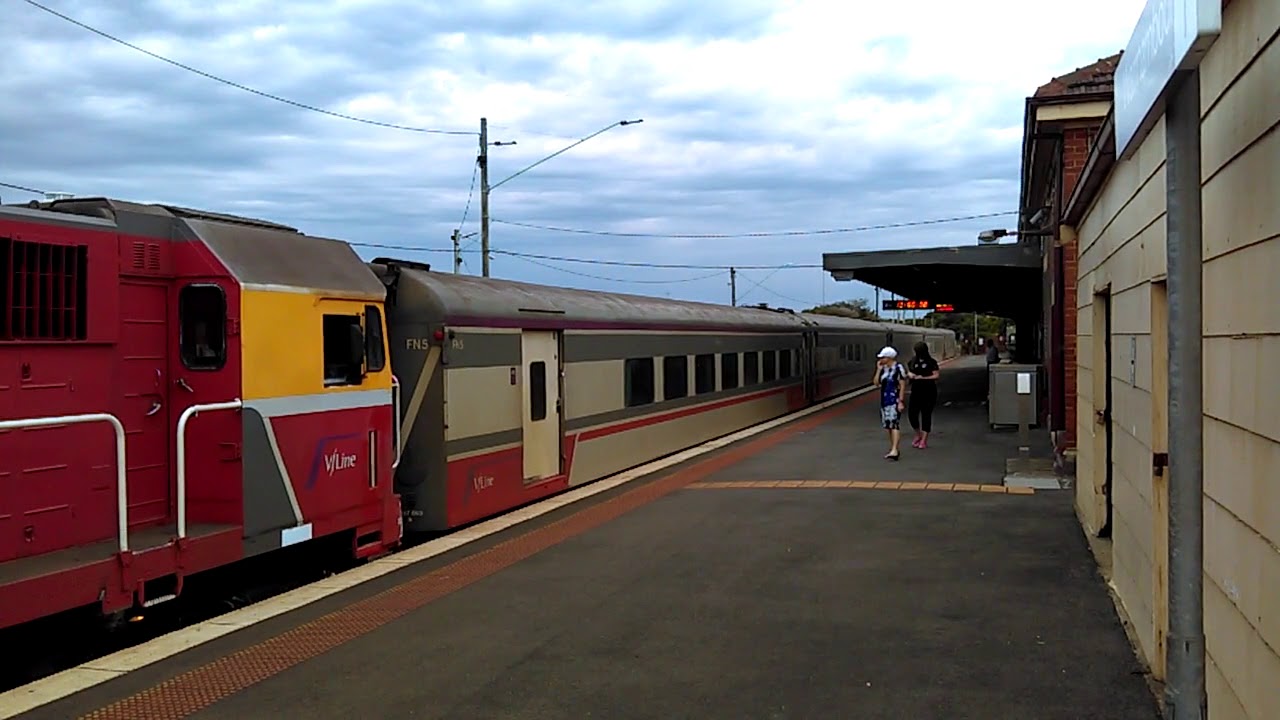 The 12:06 pm V/Line train departing Warrnambool Station - YouTube