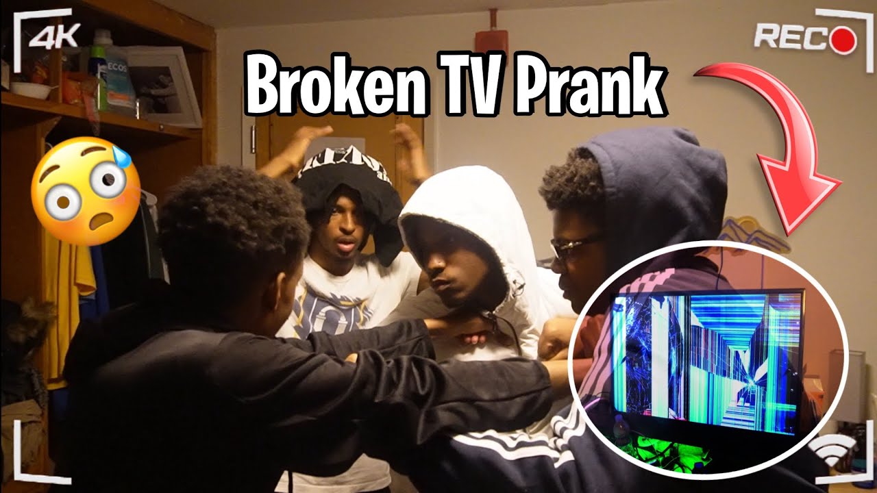 BROKEN TV PRANK ON ROOMATE😱🤬(MUST WATCH) - YouTube