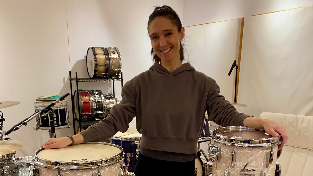 Emmanuelle Caplette UNBOXING TIME Let’s See What’s Inside These Boxes ...