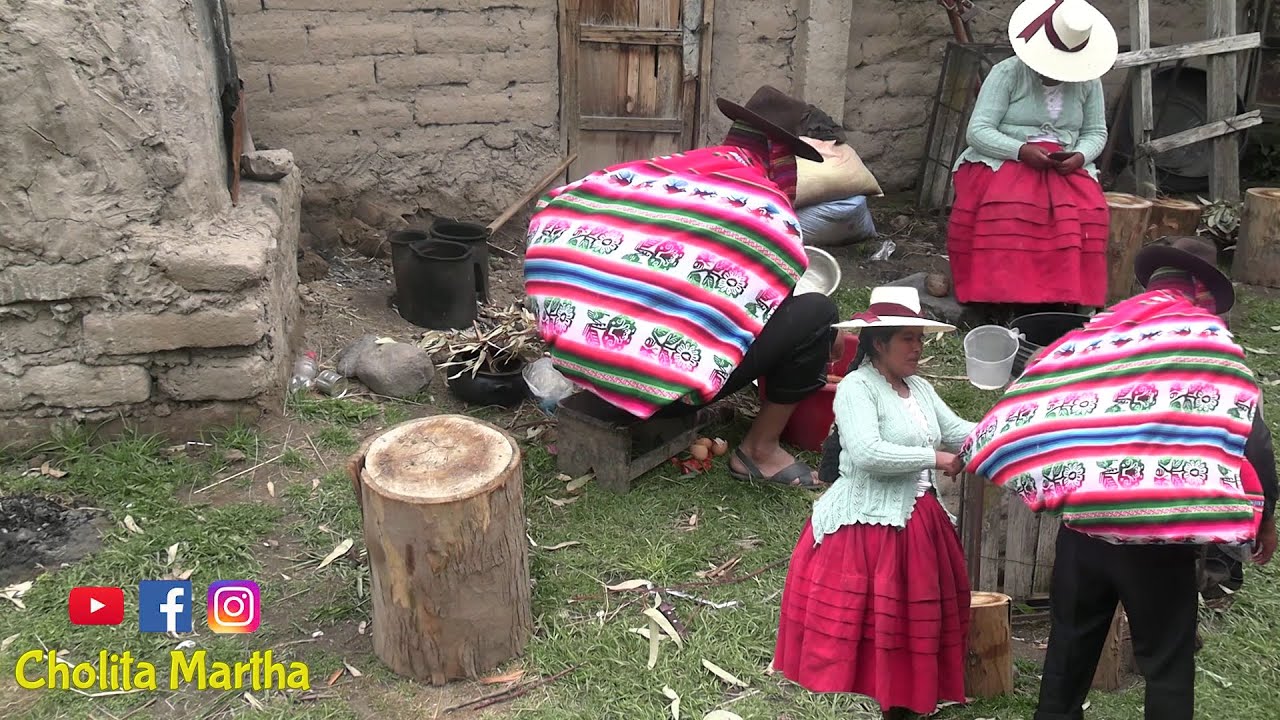 CUANDO LA CHOLITA LE DEJA LAVANDO LOS PLATOS Y CUIDANDO AL BEBE-CHOLITA ...
