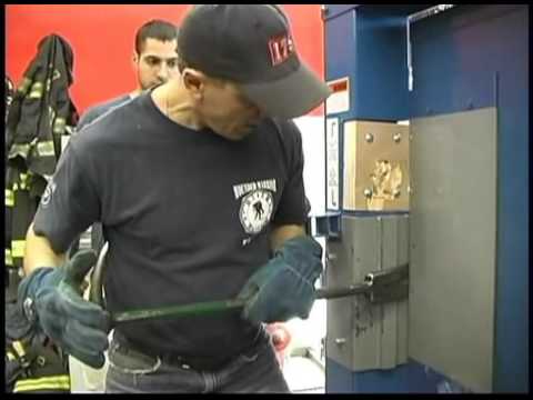 6 Working in Close Quarters Mike Perrone Forcible Entry Training - YouTube