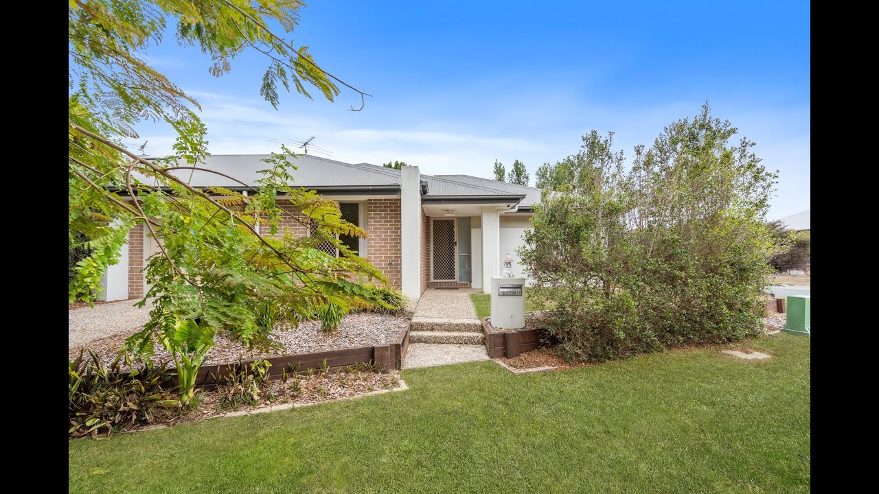 Simon Salm Presents - 1/30 Wyndham Cct, Holmview - YouTube