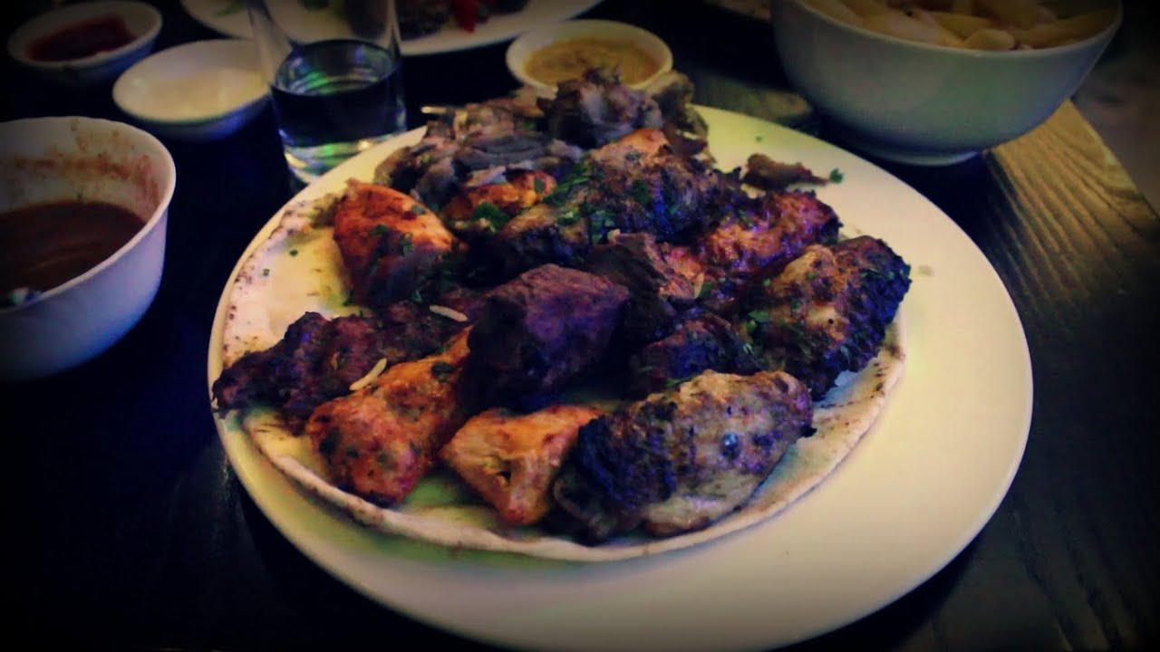 LEBANESE PLATTER IN RAMADAN FROM AL BADER RESTAURANT! - YouTube