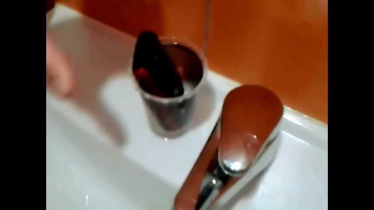 Samsung-The indestructible Phone Samsung - YouTube