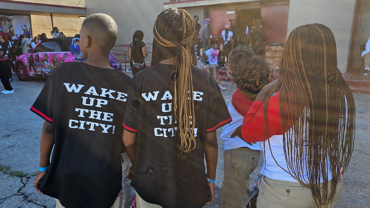 DAT Krew Academy is live @ Battlezone showtime is 5 minutes - YouTube