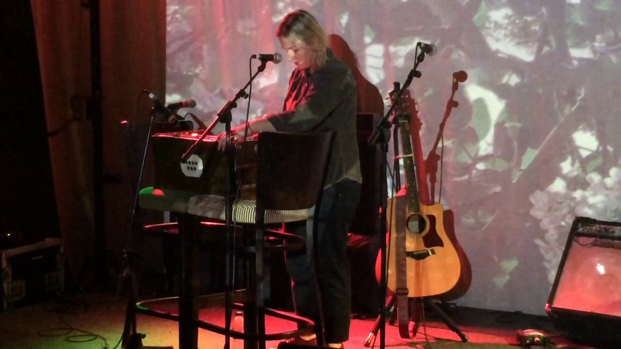 Backseat Mafia presents...Sabrina Piggott @ Coastival - 19.2.17 - YouTube