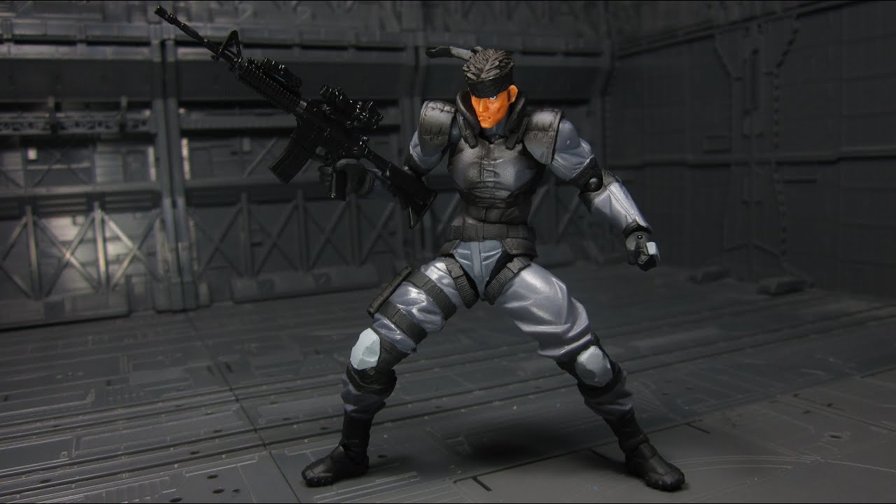 Micro Yamaguchi Revol Mini Solid Snake - YouTube