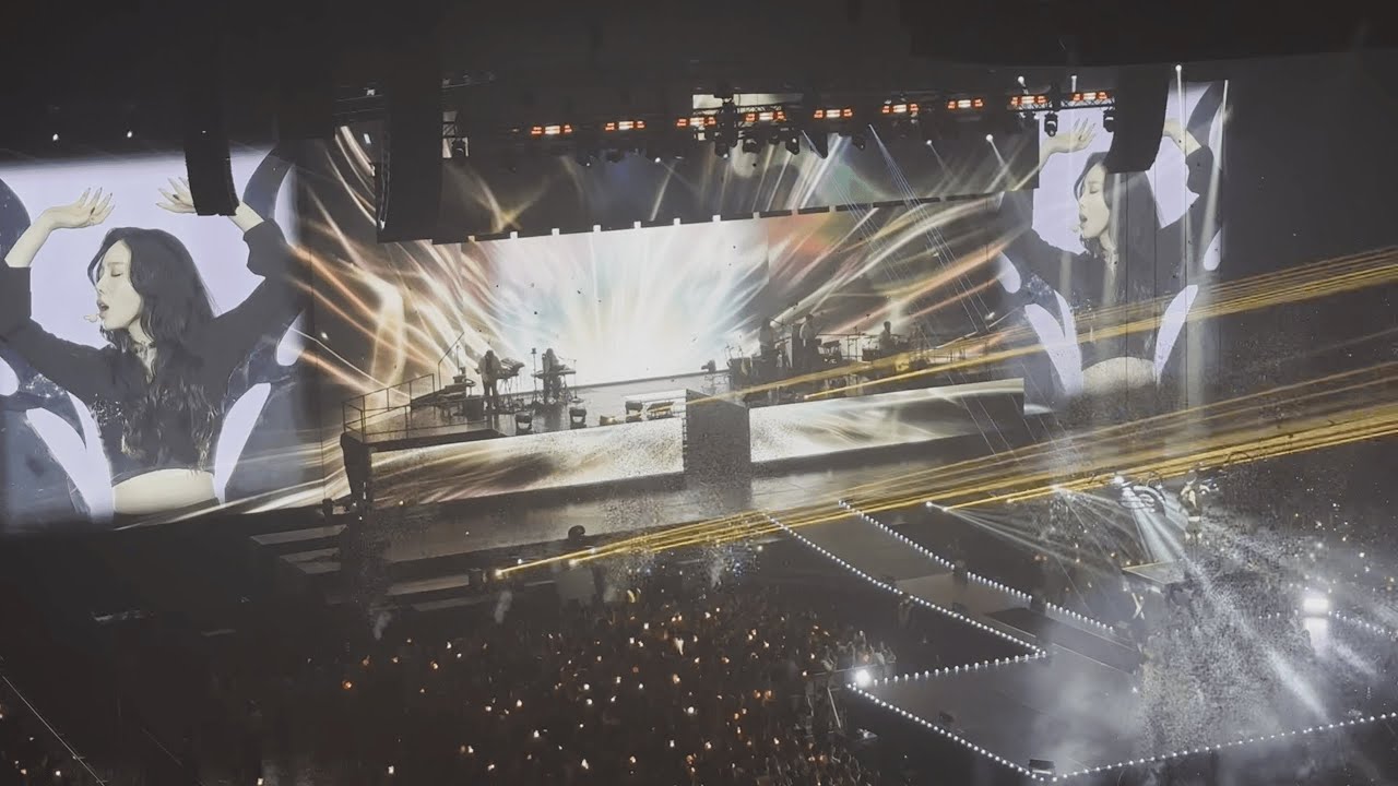 Taeyeon - INVU | Taeyeon Concert - The TENSE in Bangkok (Day 2 ...