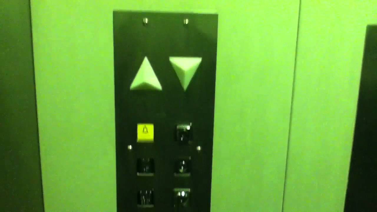 Evans lift at WHSmith, County Mall, Crawley - YouTube