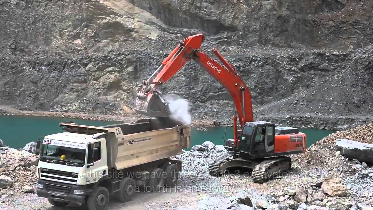 Hitachi ZX330LC-3 - YouTube