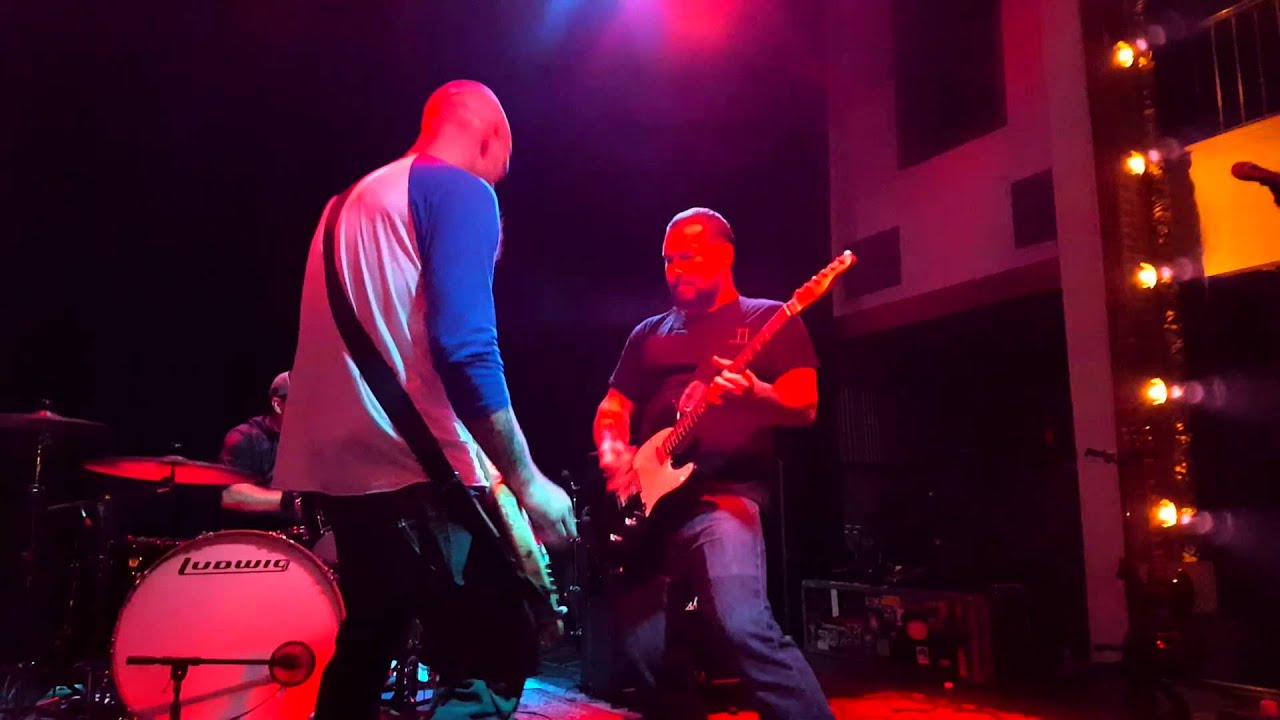 Mondo Generator - 'Green Machine' (Kyuss cover) - YouTube