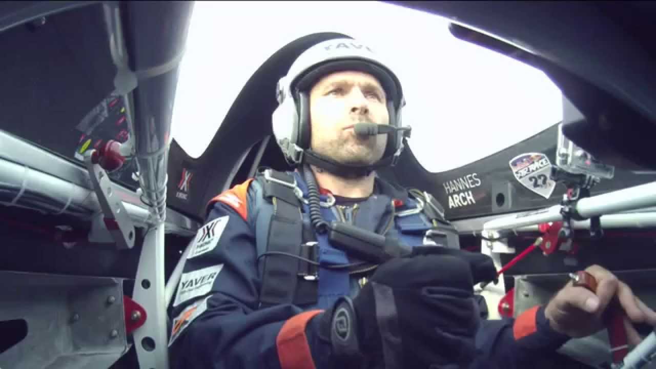 Der Siegeszug von Hannes Arch | Red Bull Air Race 2014 - YouTube
