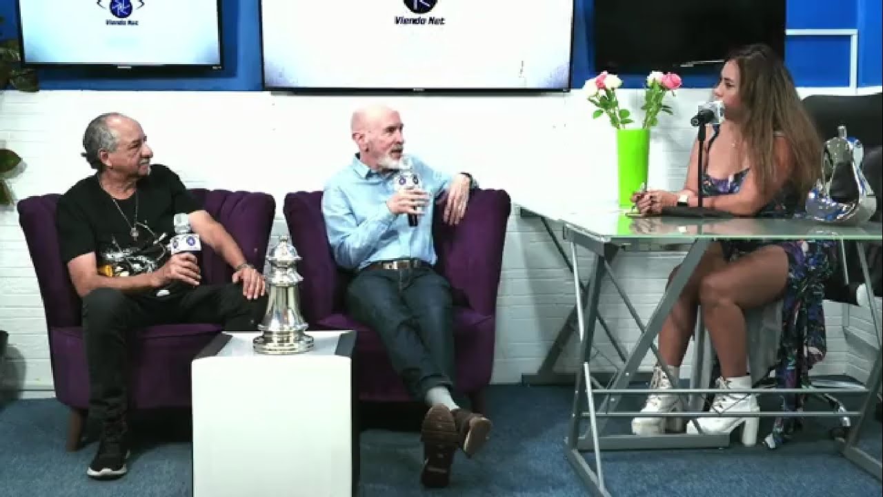 Entrevista con Dale Carley y Enrique Vega de la obra "El Chat" en el ...