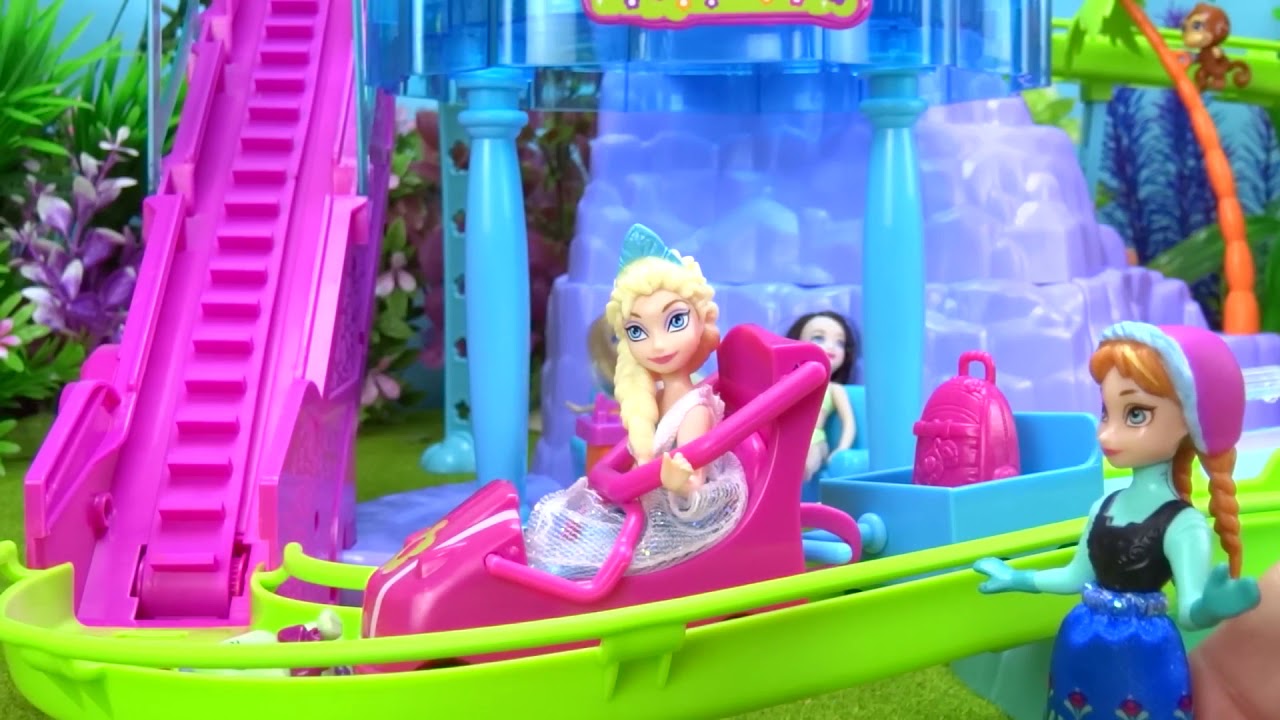 Frozen Toys 🔴 Elsa And Anna go to Polly Pocket's Roller Coaster Resort ...