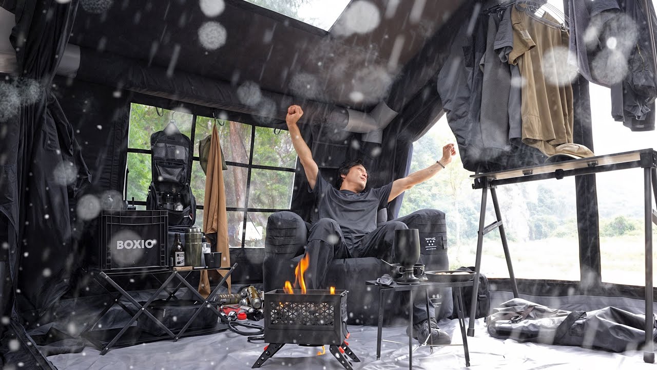 How To BATMAN Camping in the Heavy Rain?? with NEW Inflatable Tent ...