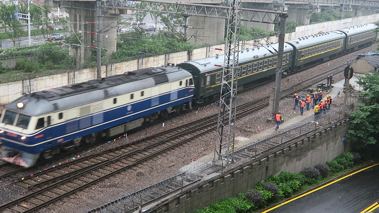 DF11+YZ25B, China Railway中国铁路(8484, Nanjing East to Nanjing Train ...