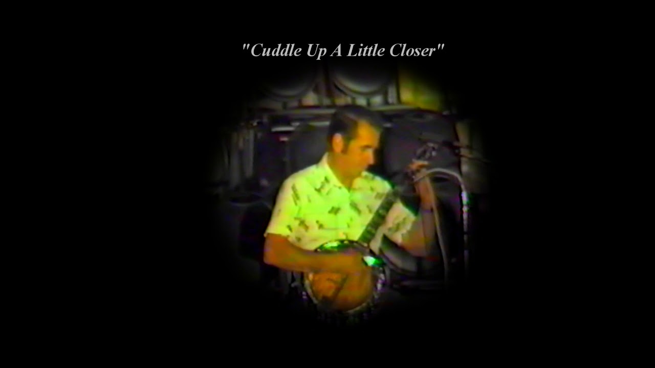 GARY ISBELL plays "Cuddle Up A Little Closer" on the 4-String Banjo ...