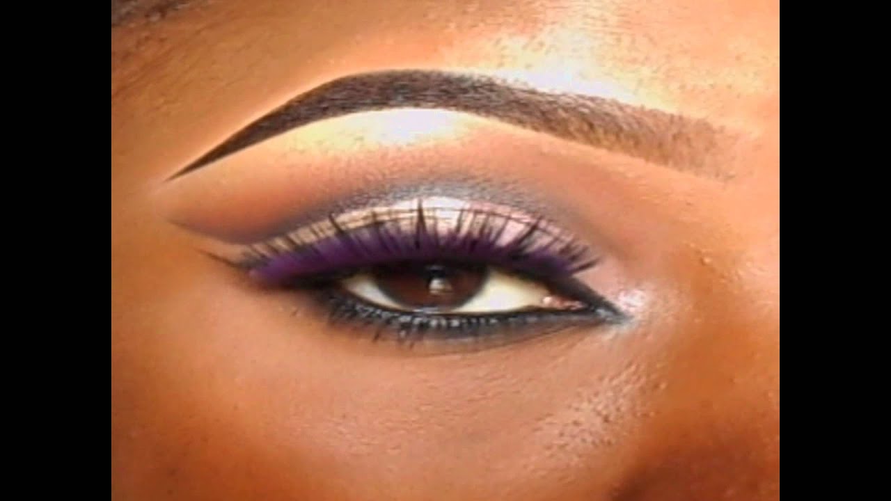 apply two different colors of eyelashes - YouTube