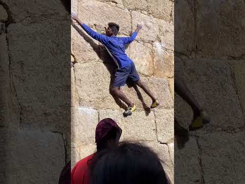 Rock climber slips at Chitradurga fort | student of Jyothi Raju aka ...