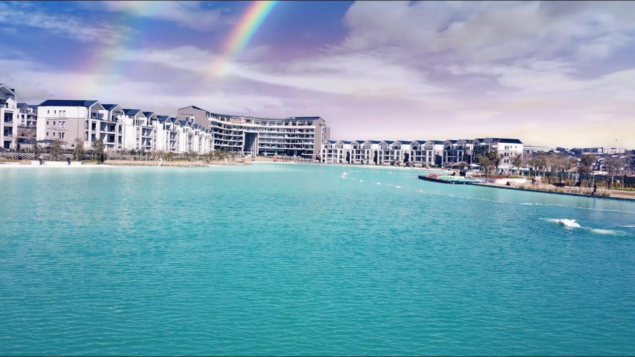 Summer dreaming over the Lagoon at Munyaka - YouTube