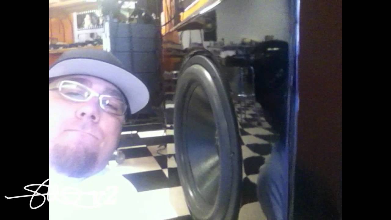 Yelawolf - Dont make me pop the trunk - Bumpin some beats in the shop ...