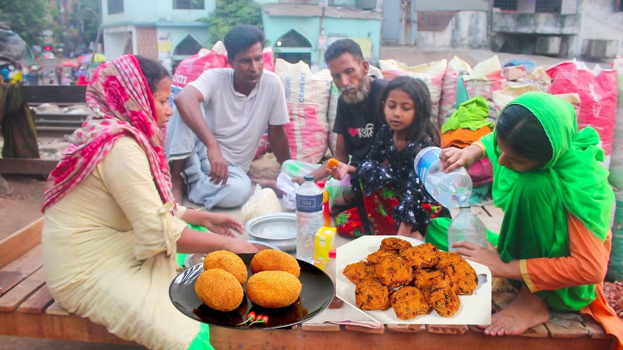 Simple And Beautiful Slum Life !! Difficult Slum lifestyle In Poverty ...