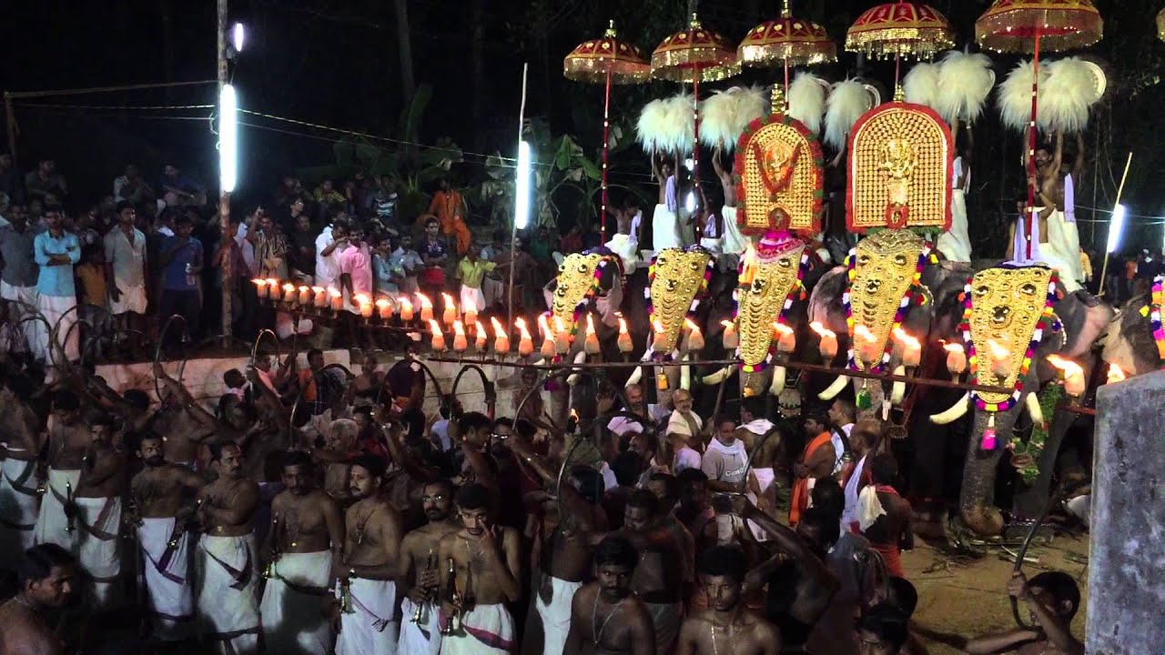 2015 Peruvanam Pooram - Urakam - രണ്ടാം കാലം - YouTube