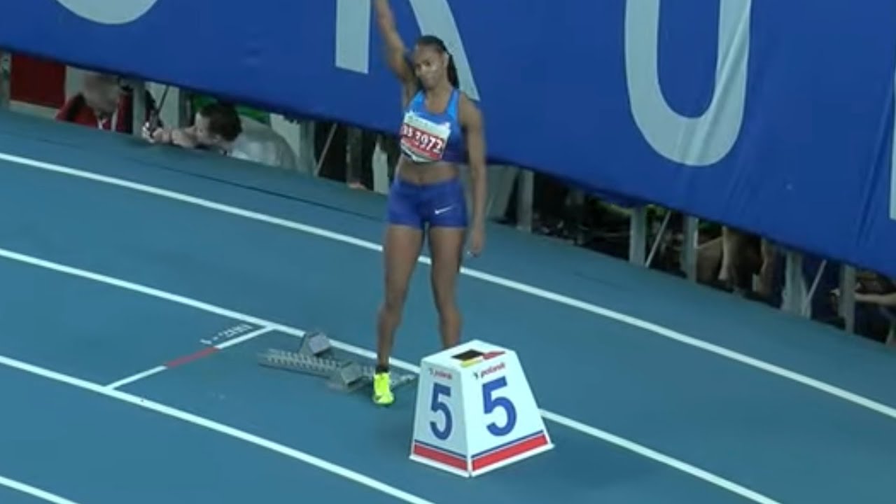 2023 WMAC W35 4X200m Final - YouTube