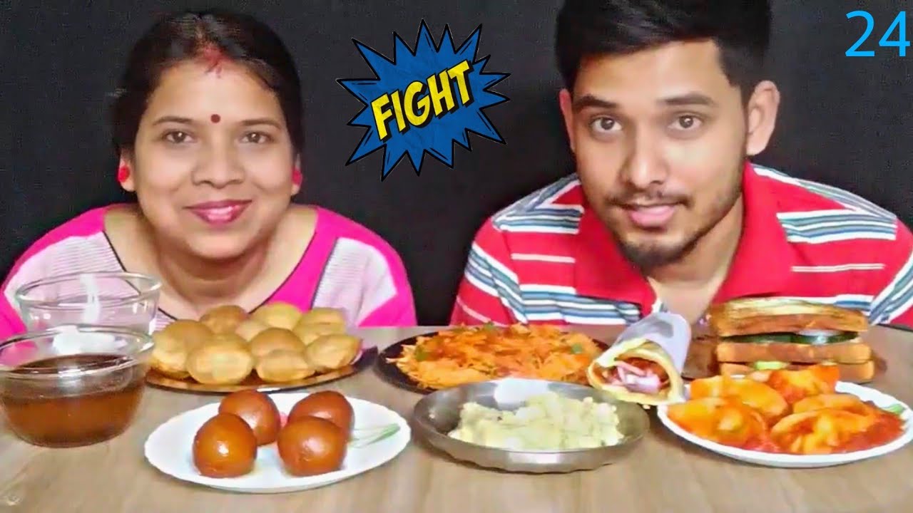 Spicy Jhol momo, Panipuri,gulab jamun,Veg sandwich, Chowmein, Egg Roll ...