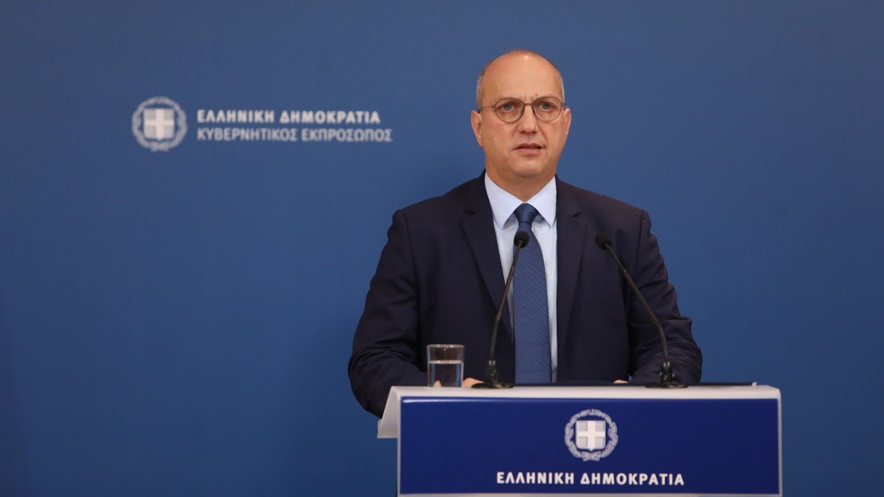 Eνημέρωση πολιτικών συντακτών από τον Κυβερνητικό Εκπρόσωπο Γιάννη ...
