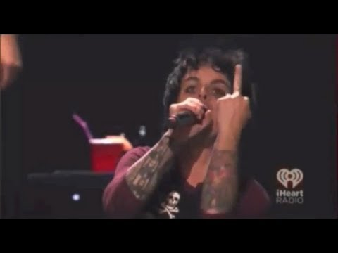 GREEN DAY FREAKS OUT AT THE I HEART RADIO MUSIC FESTIVAL!!! HD - YouTube