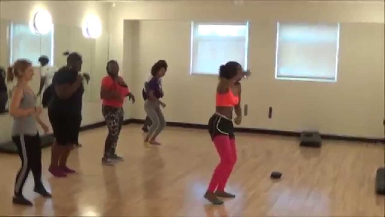 African Dance Class (Azonto, Skelewu, Kukere) - YouTube