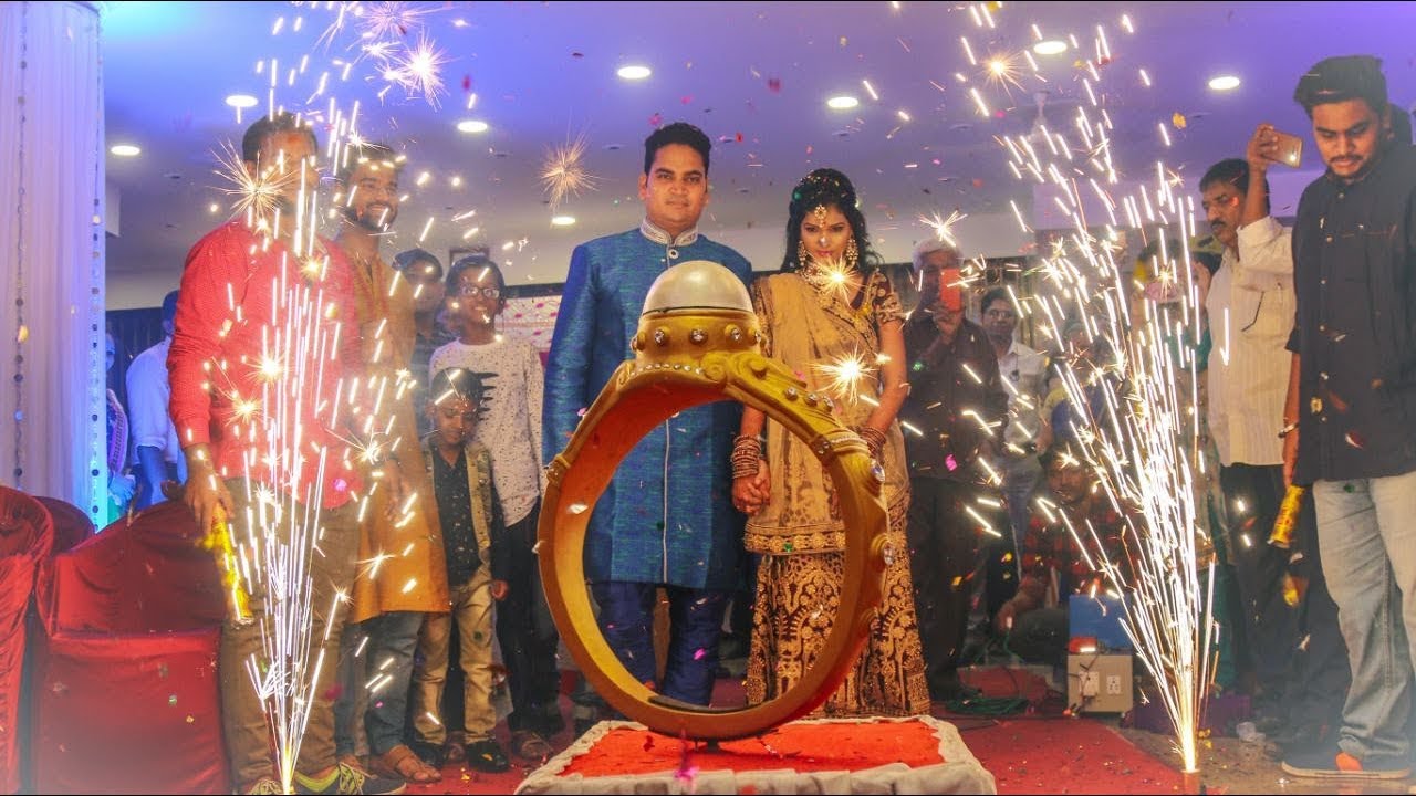 Best Entry | Engagement Ceremony | Ring Entry | Nazam Nazam - YouTube