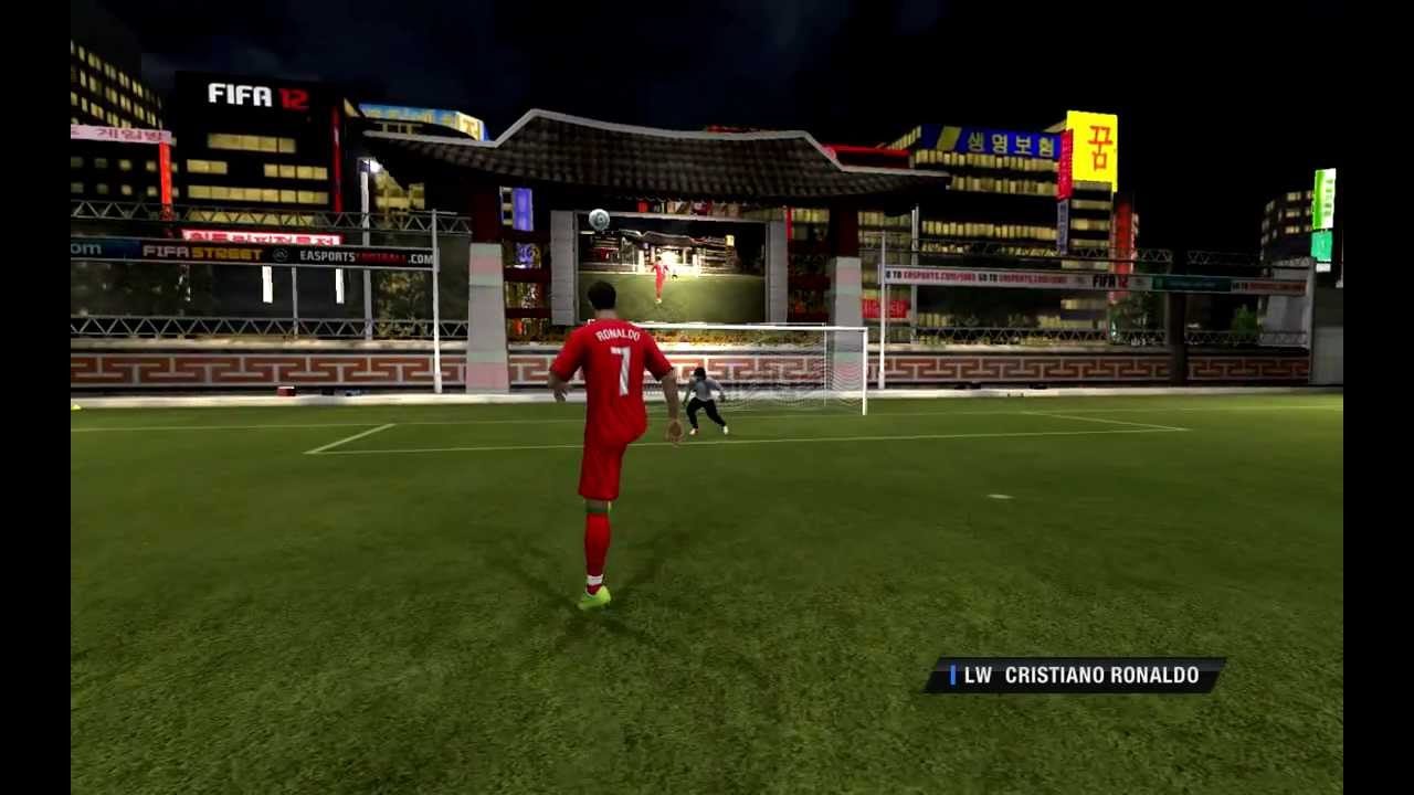 FIFA 12 - Cristiano Ronaldo Freestyle Arena - YouTube