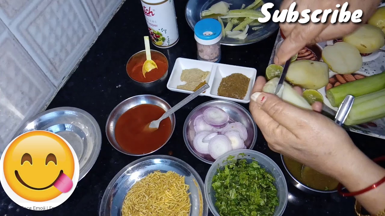 Aloo, Tamatar ,Khira Bam 🌭patakha chatt.🍔 Street Vendor Type Chatt🥗 ...