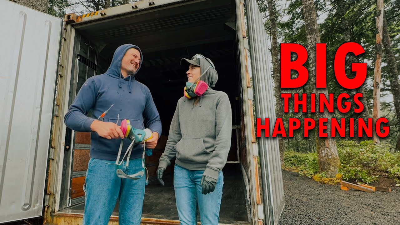 CONTAINER DELIVERY SETUP LEVELING OFF GRID STORAGE STACKING CONTAINER SHIPPING CONTAINER pacific ...