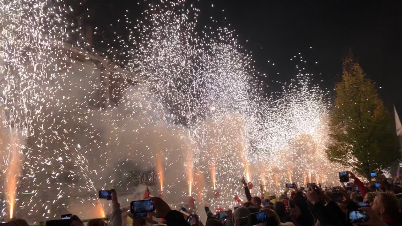 The Squibbing at Bridgwater Carnival 2022 - YouTube