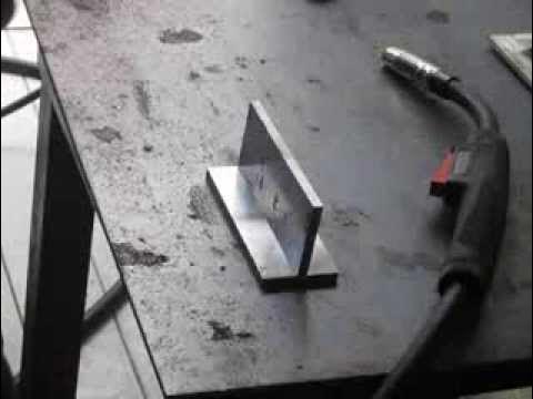 200V半自動溶接機WT-MIG160 厚み6mmのすみ肉溶接 - YouTube