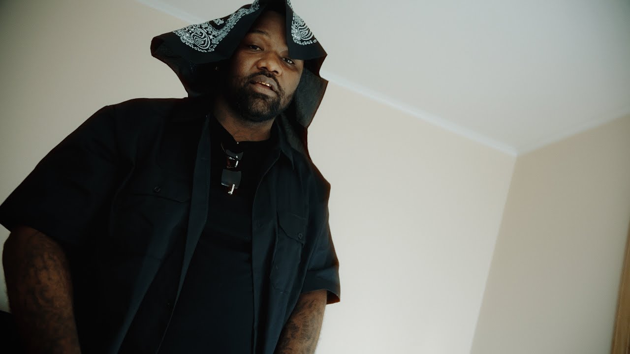 Deadend Quan - U Ni**as Though + Get Off Ig (Dir. by ...