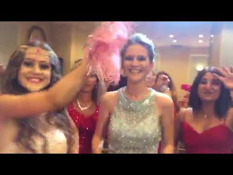 Kremini Sür -  Kına Gecesi -  Kokoş İstanbul - Lili Kına Organizasyon