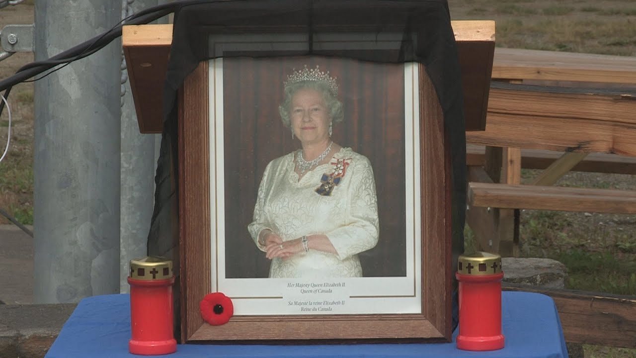 Queen Elizabeth II Memorial Service - Valemount Legion - YouTube