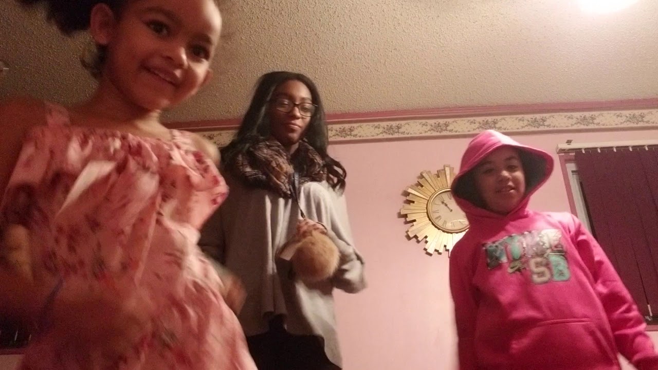 Thanksgiving dancing with my cousins 🏼 - YouTube