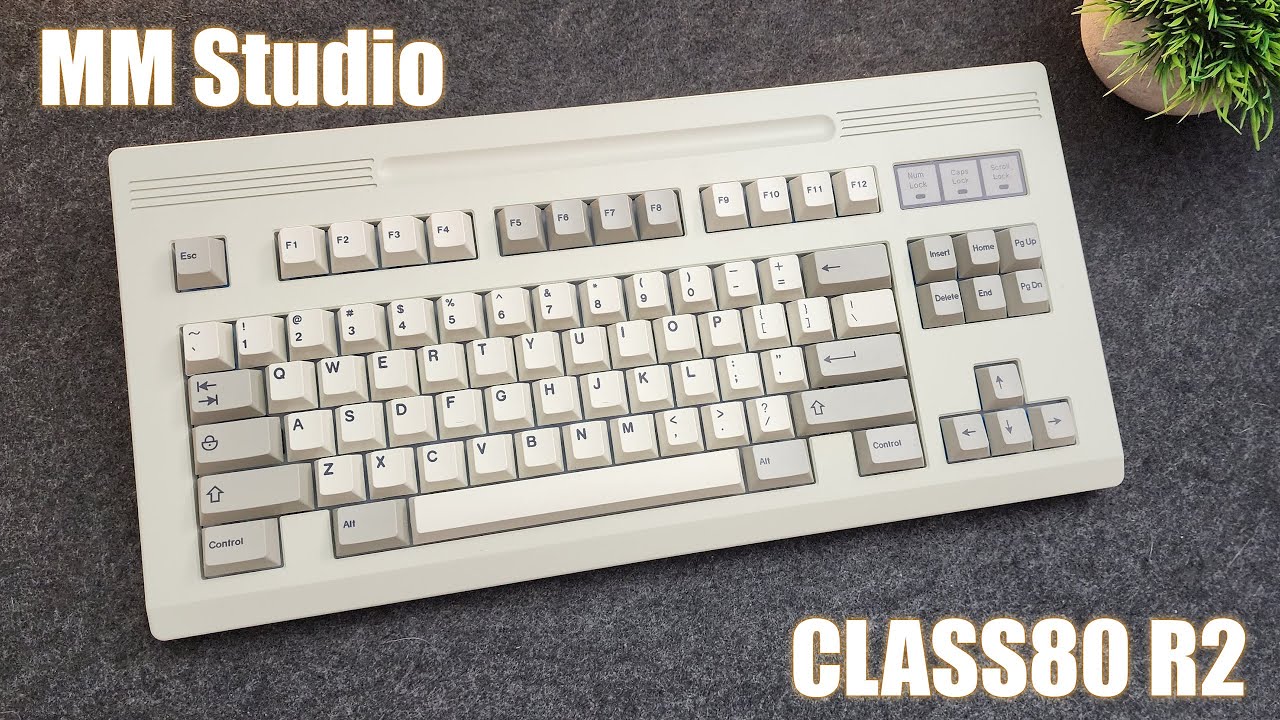 The Class80 R2 is a DREAM Retro Keyboard - YouTube