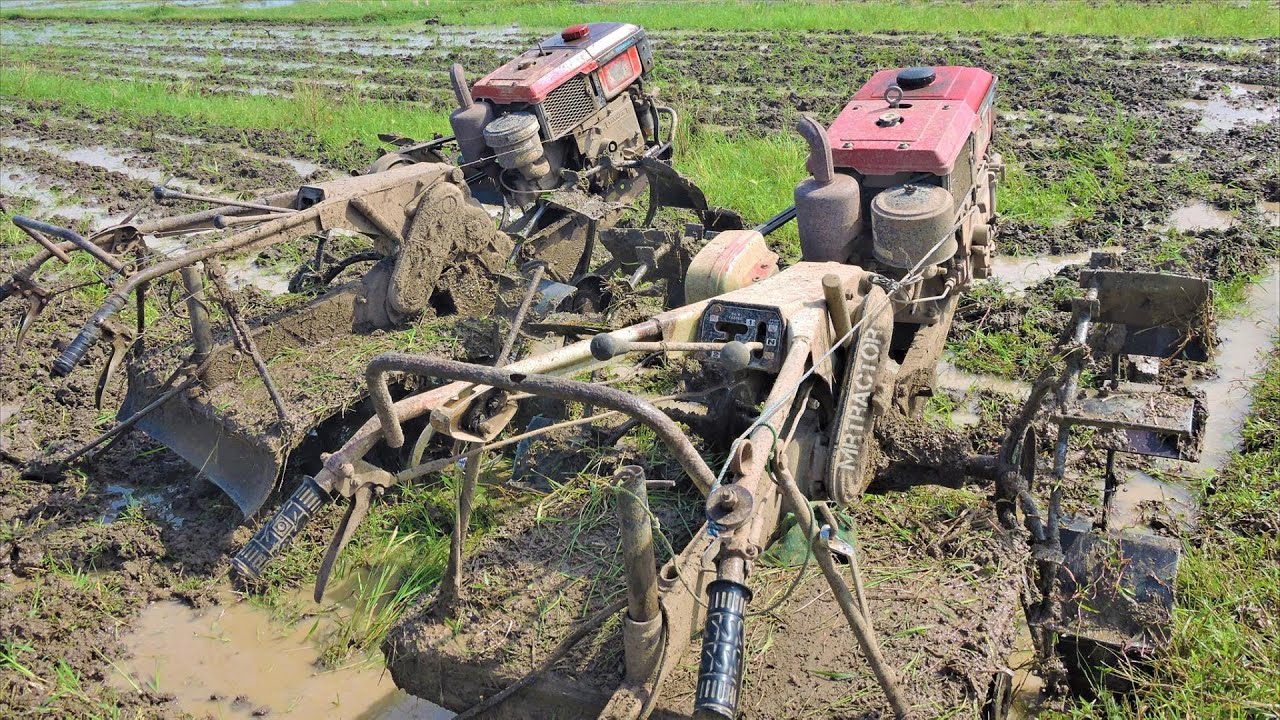 Proses Mengolah Tanah Memakai Traktor Rotari Yanmar - YouTube