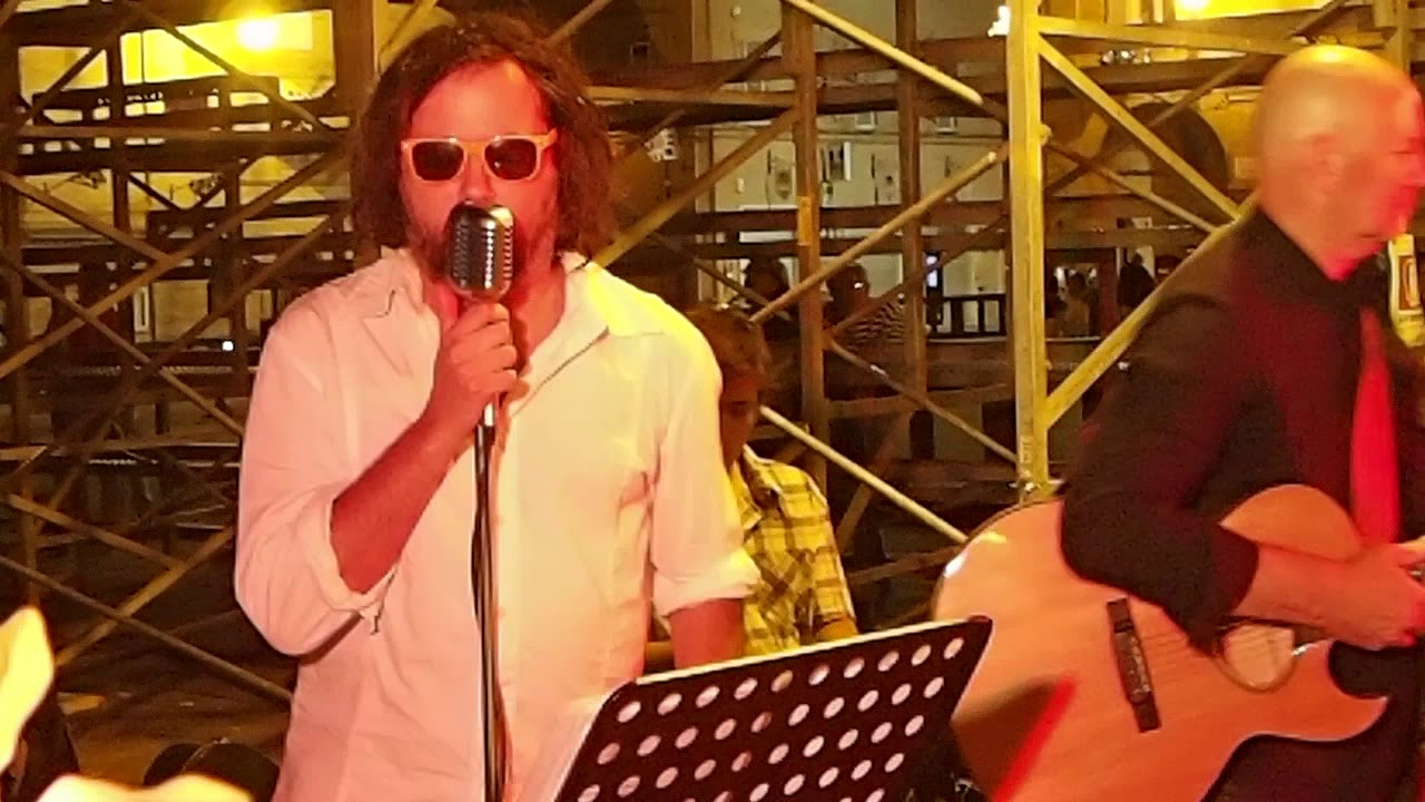 Acoustic Show with Gavin Petrie and and His Friends, (manortiz) XVII ...