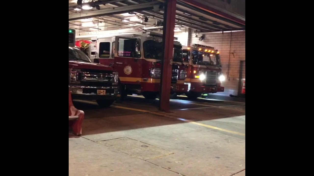 Philadelphia Fire Department Ladder 9 Squirt 43 (BRAND NEW) & Medic 7 ...