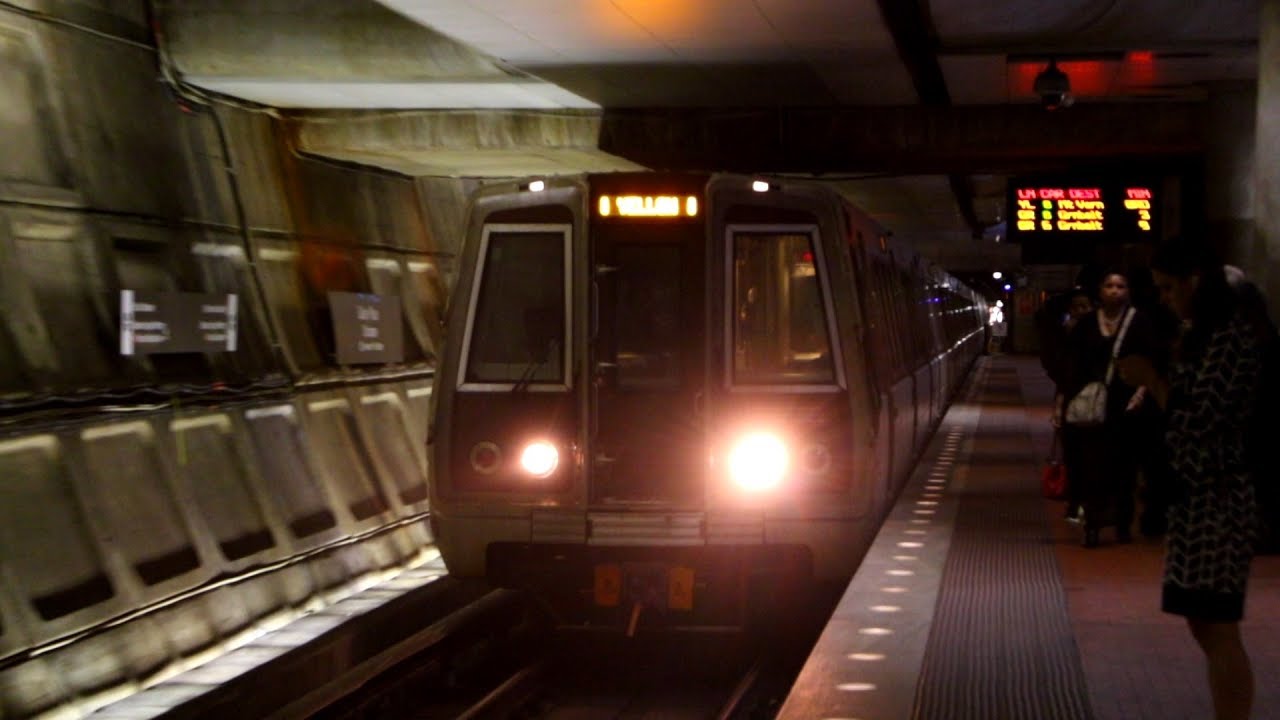WMATA Metrorail : Mount Vernon Square Bound CAF 5000 Series Yellow Line ...