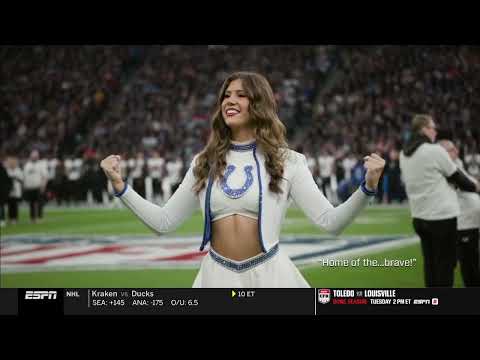 NFL Cheerleader signs ASL and forms friendship with young family 💙