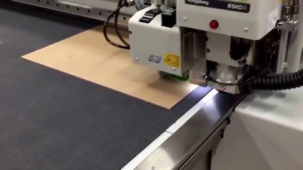 Kongsberg cutting and creasing b flute with 60mm crease tool - YouTube